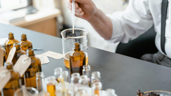 How Is Perfume Manufactured in a Modern Factory? - Source of Beauty ...